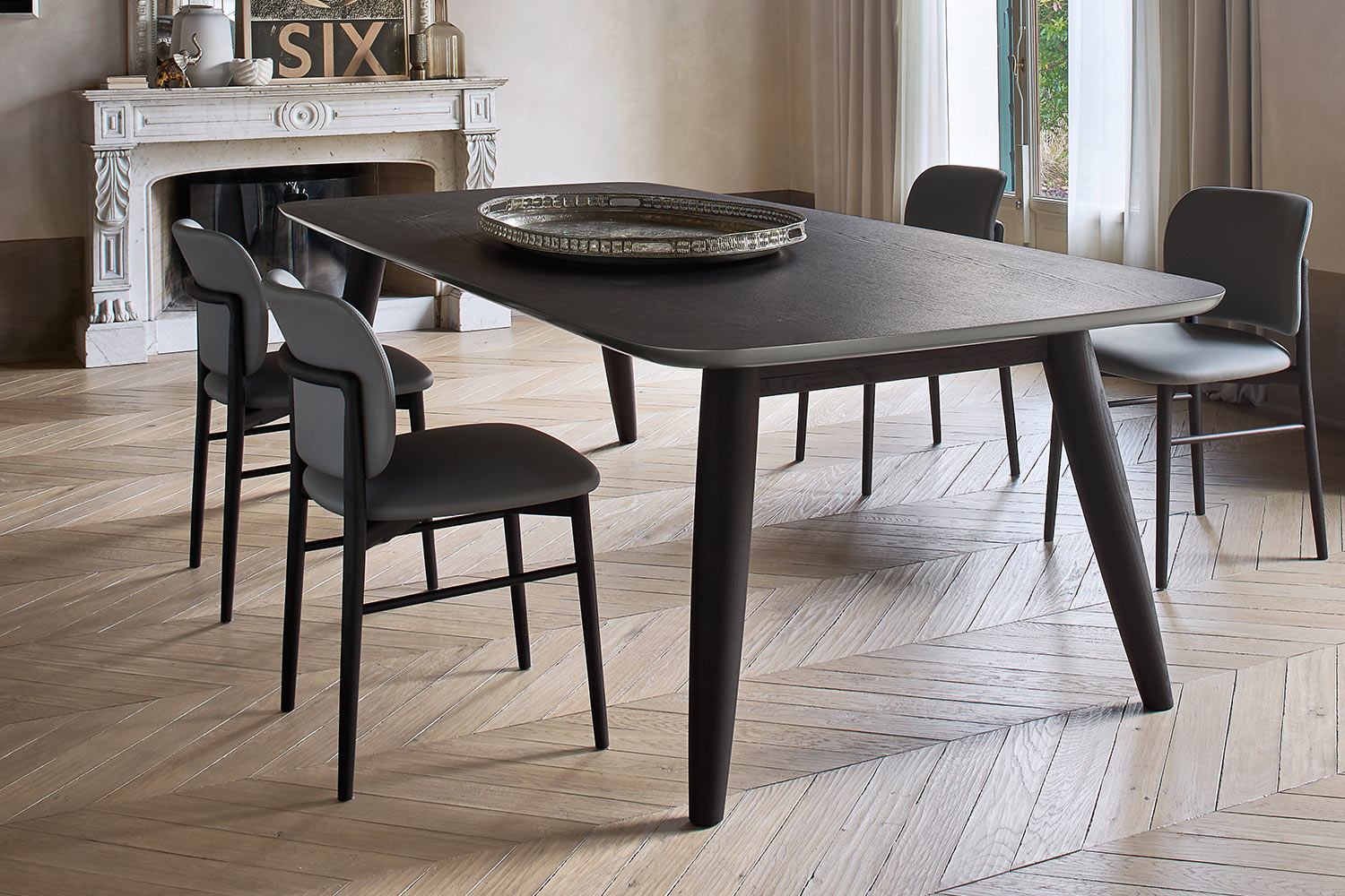 Convivio Dining Table by San Giacomo | room service 360°