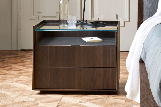Cabaret Glass Nightstand by San Giacomo | room service 360°