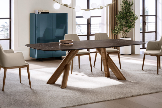 Canova Dining Table by Eforma | room service 360°