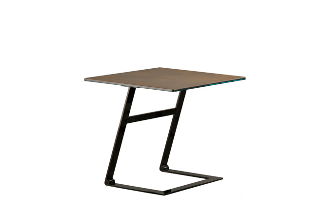 Side End Table by Gamma Arredamenti | room service 360°