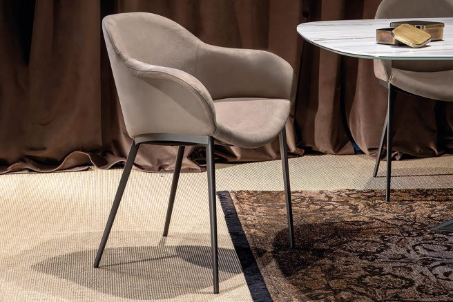 Hug Dining Chair by Tonin Casa | room service 360°
