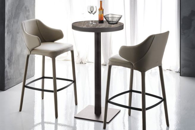 Ribot Bar Table Display Model by Cattelan Italia | room service 360°