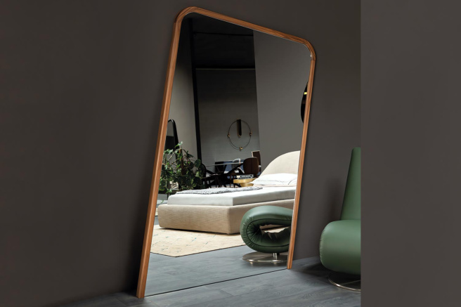 Tower Mirror by Tonin Casa • room service 360°