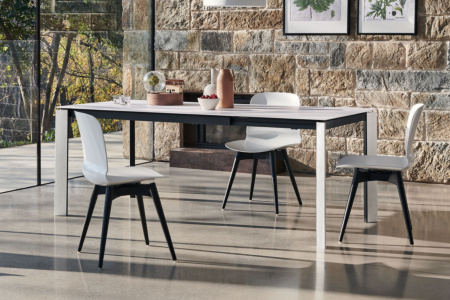 Carioca Dining Table by Cattelan Italia • room service 360°