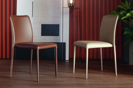Youpi Pedestal Dining Chair by Bonaldo • room service 360°