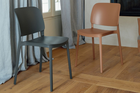 Prisma Extension Dining Table by Ingenia Casa • room service 360°