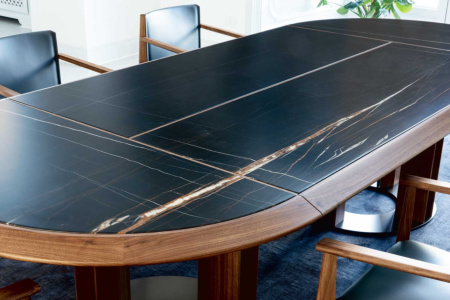 Infinity Oval Dining Table by Porada • room service 360°