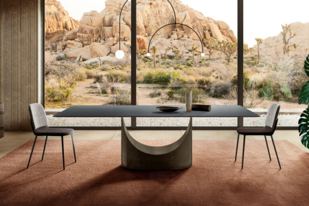 Wadi Dining Table by Lago • room service 360°