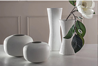 Nido Vase by Tonin Casa • room service 360°