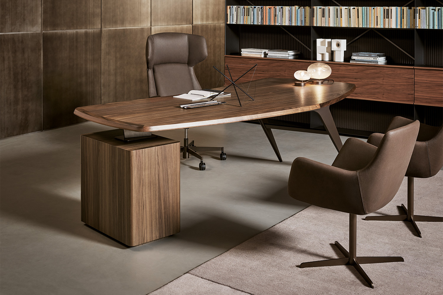 Diver Desk by Bonaldo | room service 360°
