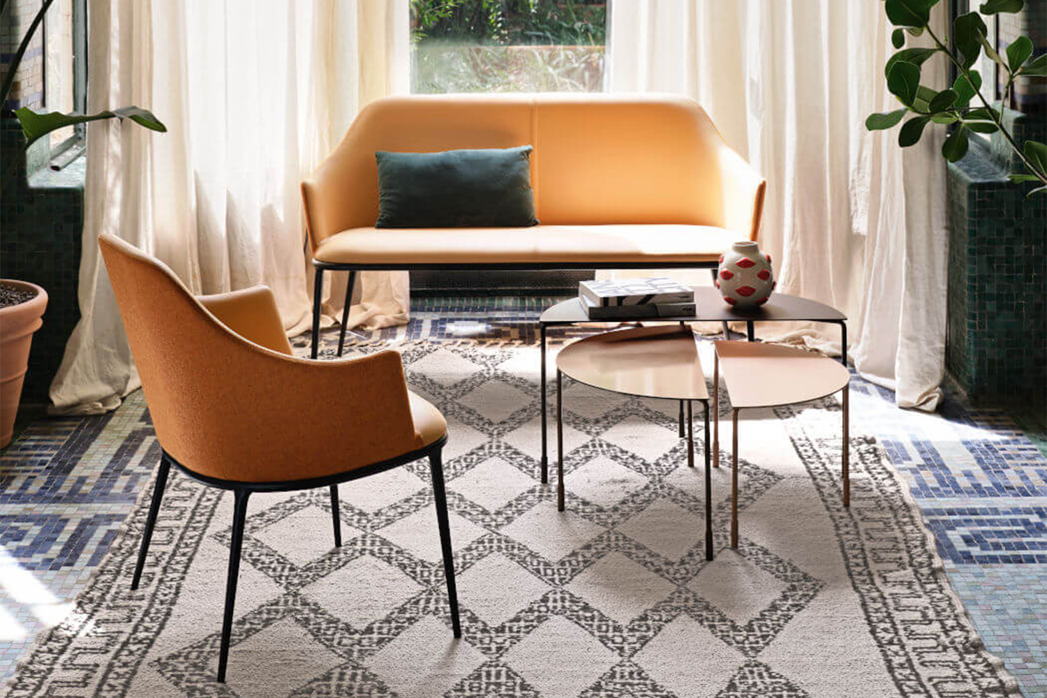 Lea Sofa by Midj | room service 360°