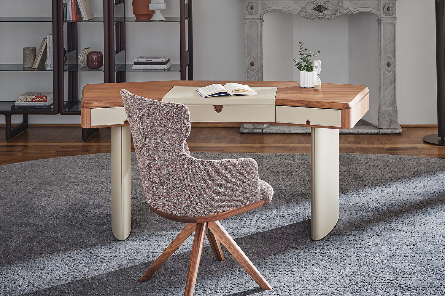 MOTY Desk by Porada | room service 360°